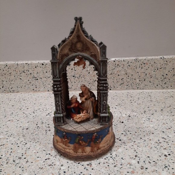 Enesco | Holiday | Enesco Nativity Plays O Holy Night Manger Scene ...